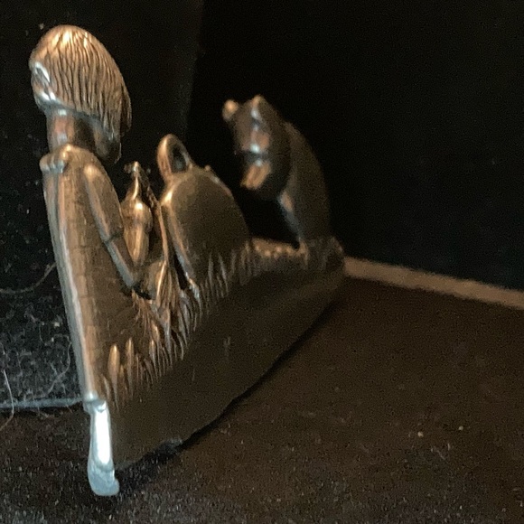 Disney | Other | Vintage Pewter Winnie The Pooh Holiday Ornament ...